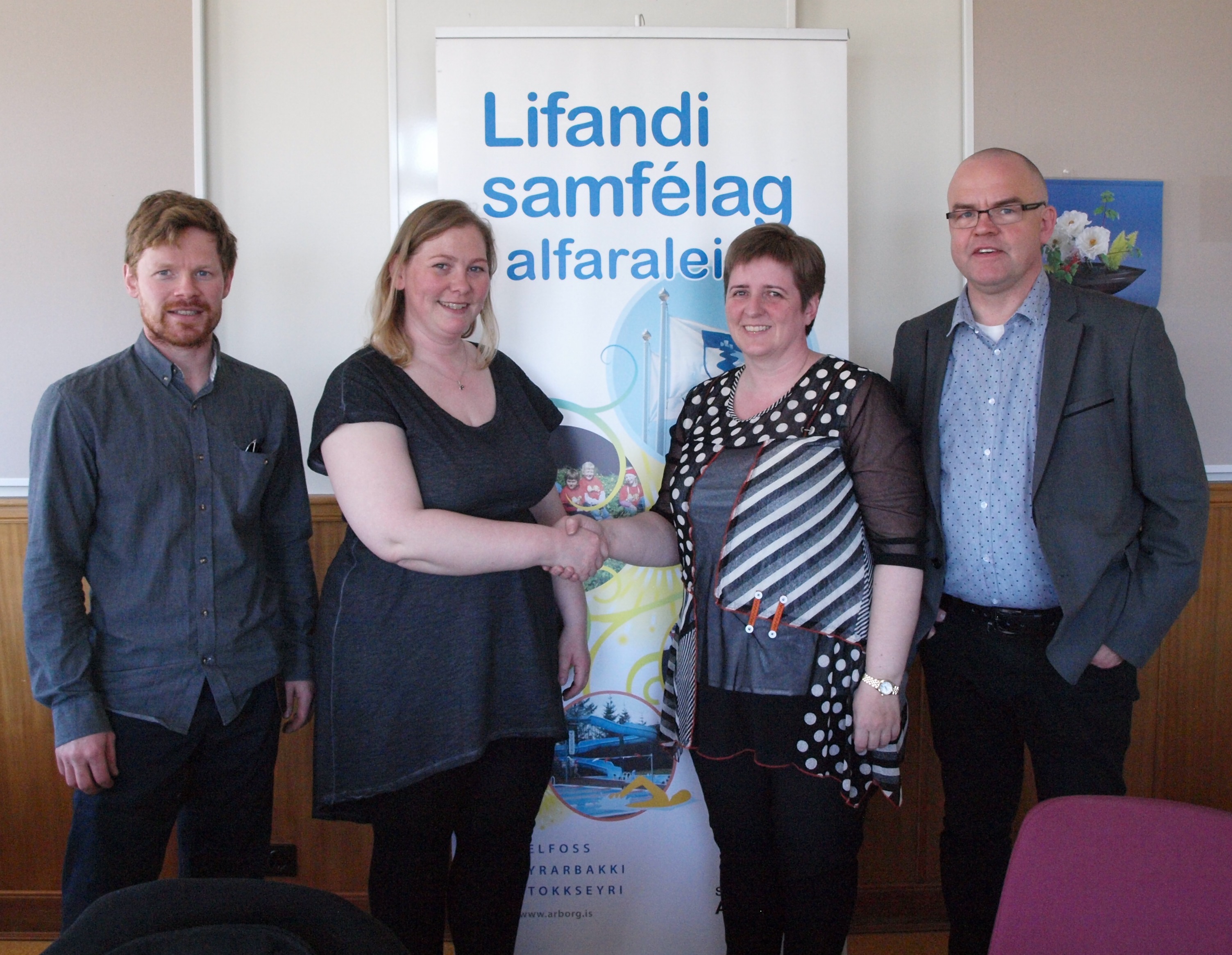 Árborg styrkir Leikfélag Selfoss áfram | sunnlenska.is